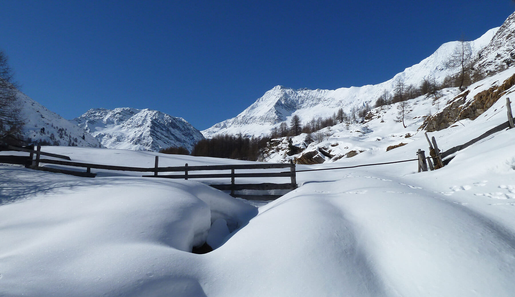 5 Wandertipps für den ersten Schnee in den Alpen | Peer.travel